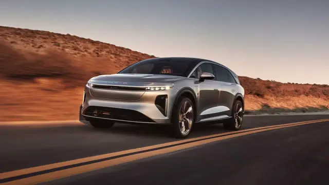 2025 Lucid Gravity Review: The Ultra-Luxury Electric SUV with Record ...